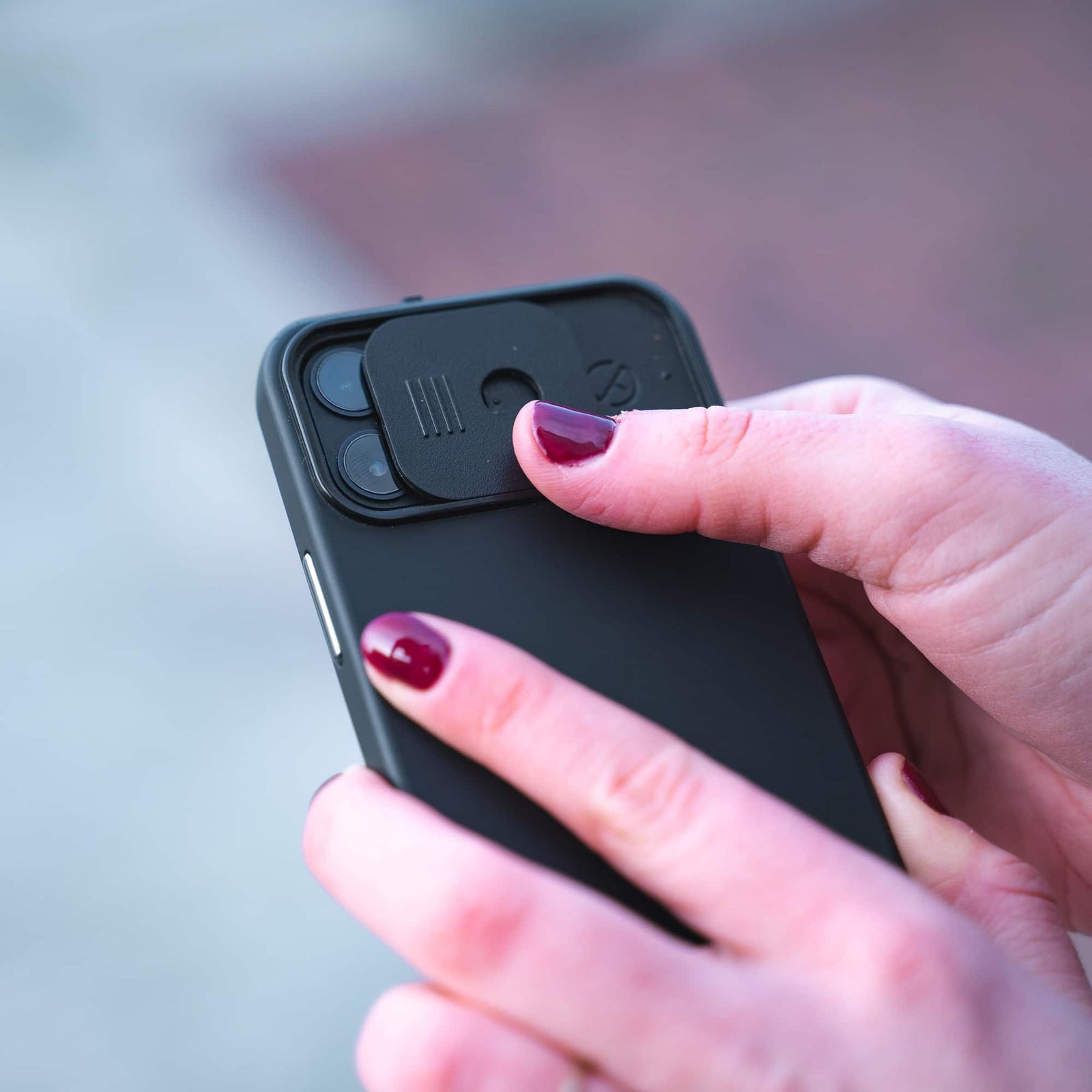 iPhone 12 Pro Max Privacy Case - Spy-Fy